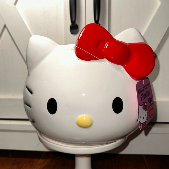 Hello Kitty | Accents | Hello Kitty Planter Vase | Poshmark